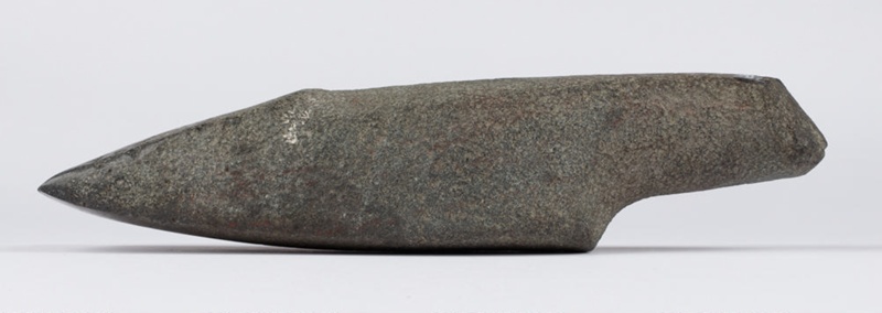 Toki, Adze, Volcanic/Igneous rock; Unknown Kaimahi toki (Adze maker ...
