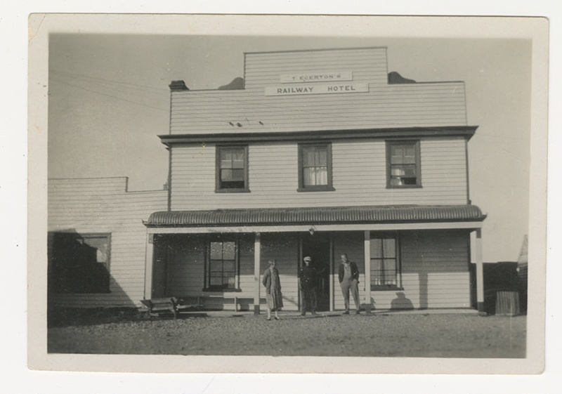 Photograph: Thomas Egerton's Railway Hotel. Colac Bay 1929; Unknown ...