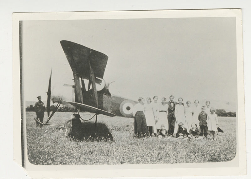 Photograph, Captain 'Bert' Mercer and his Avro 504K in Riverton 1921 ...