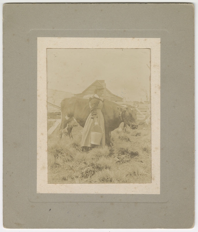 Photograph, Lizzie Ogren and 'Polly'; Unknown photographer; 1910-1920 ...