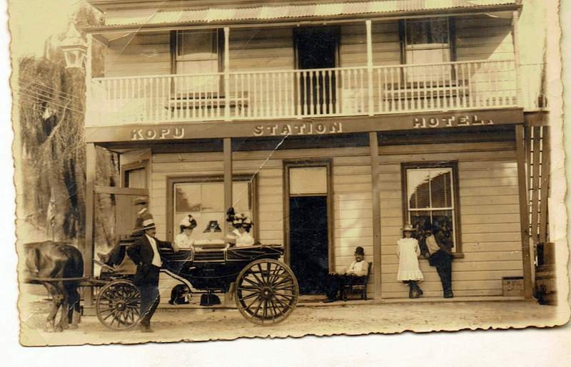 Photograph, Kopu Station Hotel; unknown; 1900s; 85.51g | eHive
