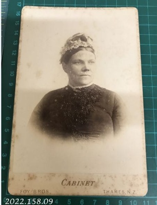 Photograph, Hetherington family member; Foy Bros; 2022.158.09 | eHive