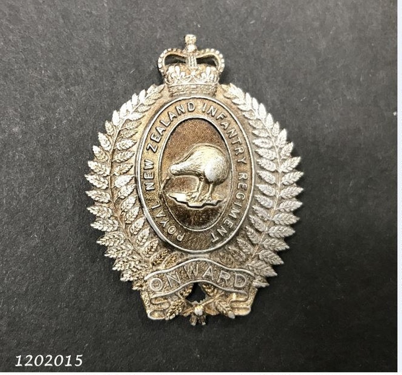 Badge, Royal New Zealand Infantry Regiment; New Zealand Government ...
