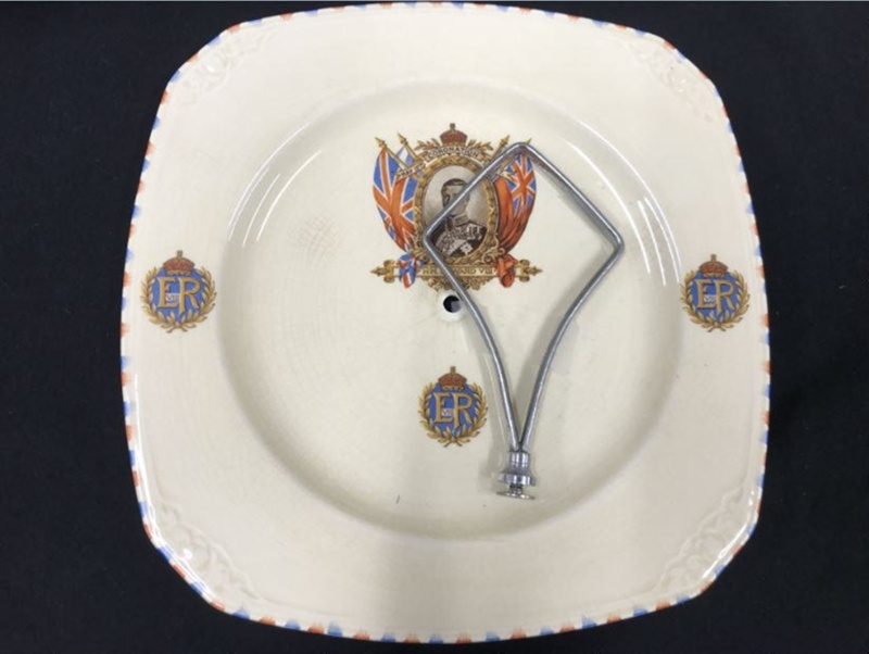 Cake Plate, King Edward VIII Coronation; Coronet Ware; 1937; 2012.128 ...