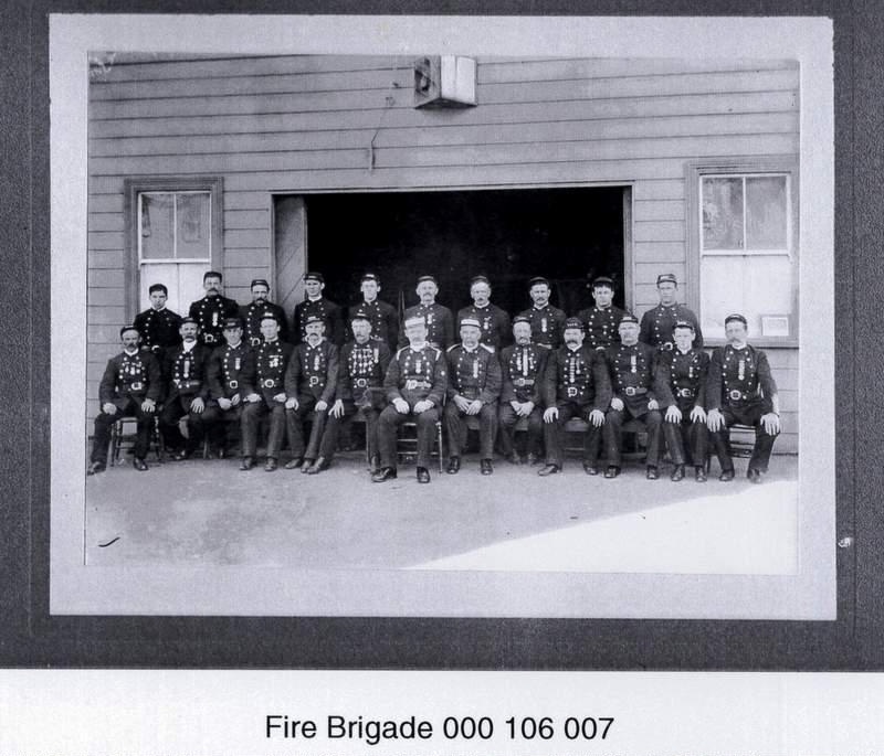 Photograph, Thames Volunteer Fire Brigade; unknown; 2019.001.0592h | eHive