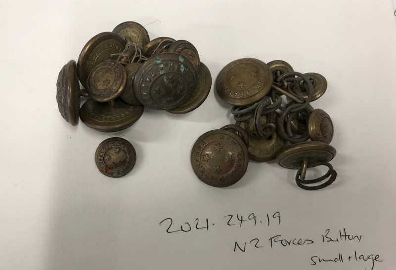 Buttons, Military; New Zealand Government; 2021.249.19 | eHive