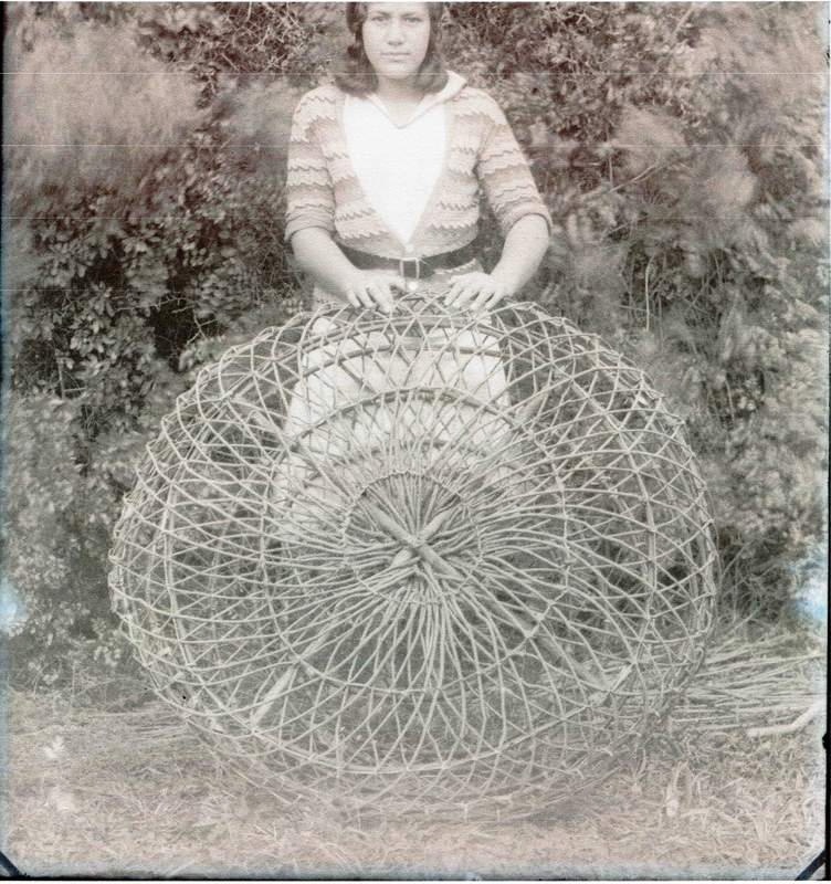 Photographs, Craypot construction; unknown; 2019.001.0491-0495 | eHive