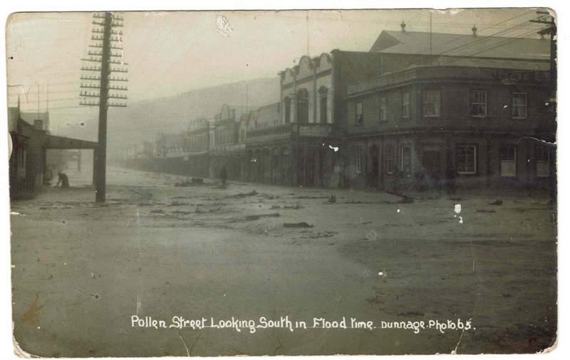 Photograph, Flood Pollen Street Thames (postcard); E Dunnage; 1917 ...