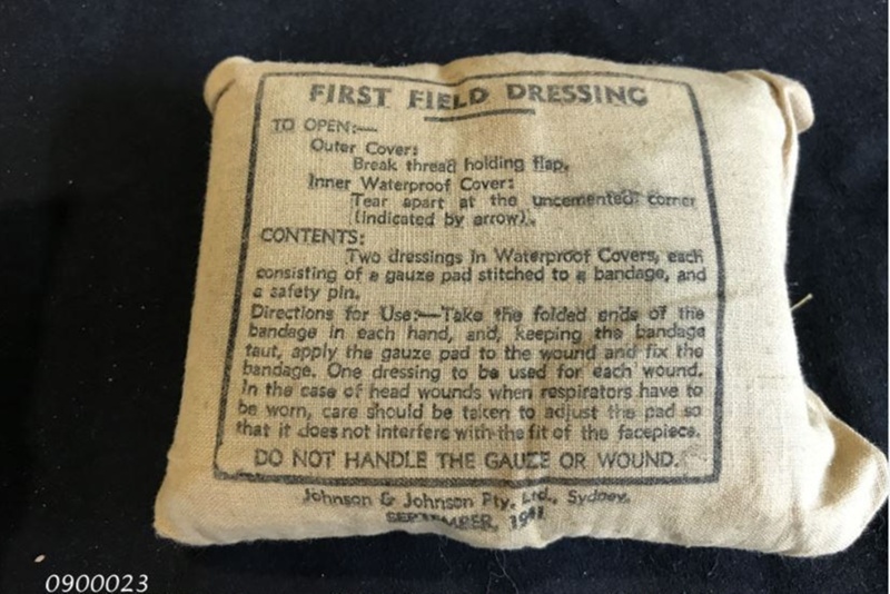 First Field Dressing; Johnson and Johnson Pty Ltd; 1941; 0900023 | eHive