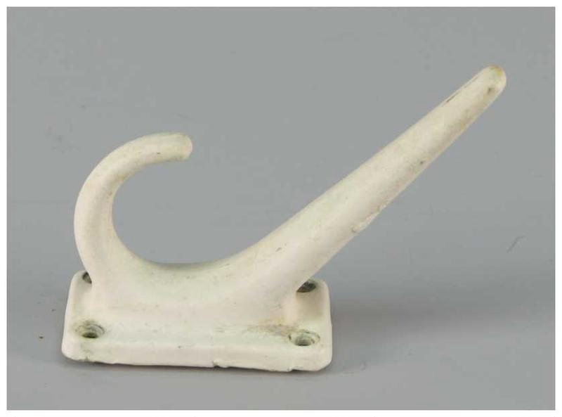 Wahine Coat Hook; 1997.4394.229 | eHive