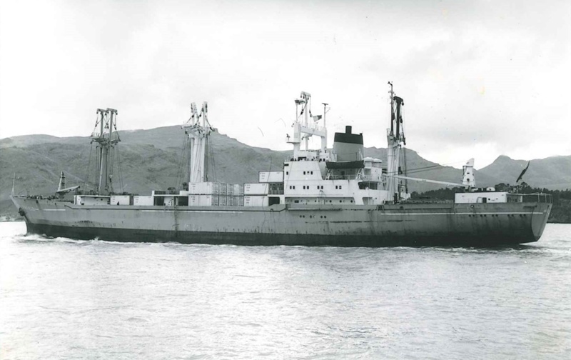 Photograph, refrigerated cargo ship "MAYFIELD"; BainWright; PC.15.15.43 ...
