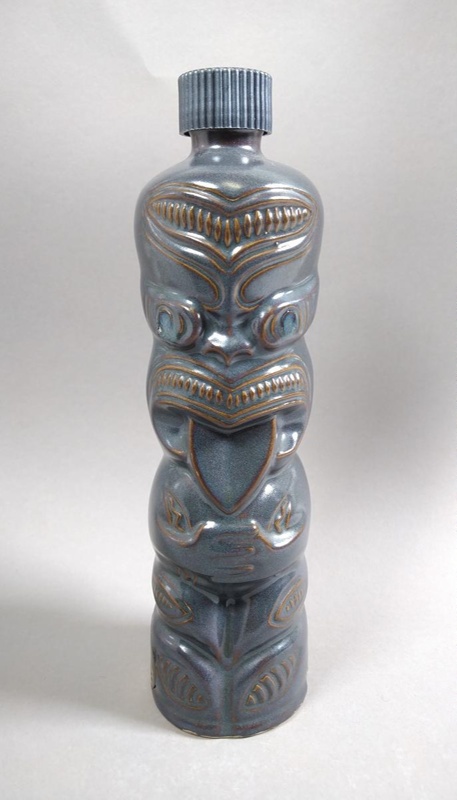Ti-toki bottle; Crown Lynn Potteries Limited; Nov 1984-Jul 1985; 2021. ...
