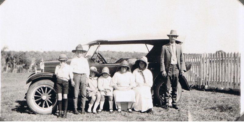 Photograph - Family beside car; 1927; 5578 | eHive