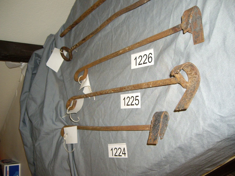 Branding Iron; 1225 | eHive