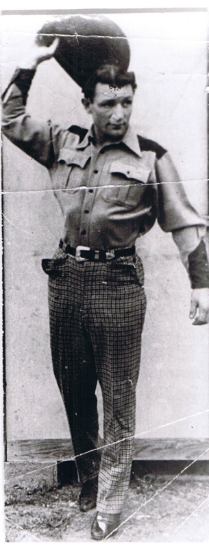 Photograph - Lance Skuthorpe Jnr; c 1940?; 9853 | eHive