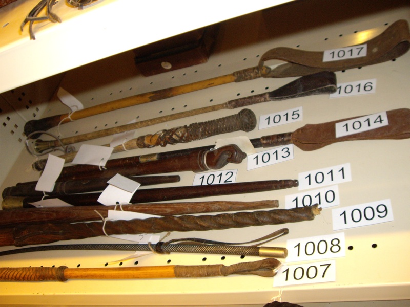 Whip handle; 1007 | eHive