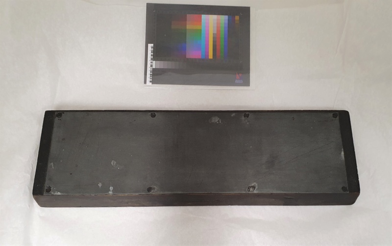 Fingerprinting ink plate; Unknown; c.1960-1990; QP450 | eHive