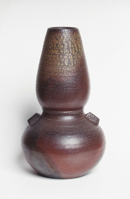 Lugged Woman Form Bottle; McConnel, Phillip; 1110014 | eHive