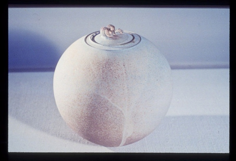 Round Form With Lid; Greenaway, Vic; 1054023 | eHive