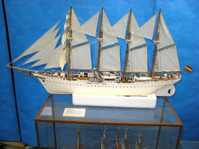 JS Elcano (Juan Sebastian) - fully rigged hull model; A_2009-033 | eHive