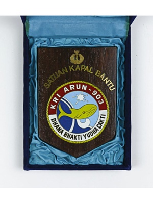 HMAS Derwent - plaque presented by Kri Arun - 903, Indonesian Navy. ; A ...