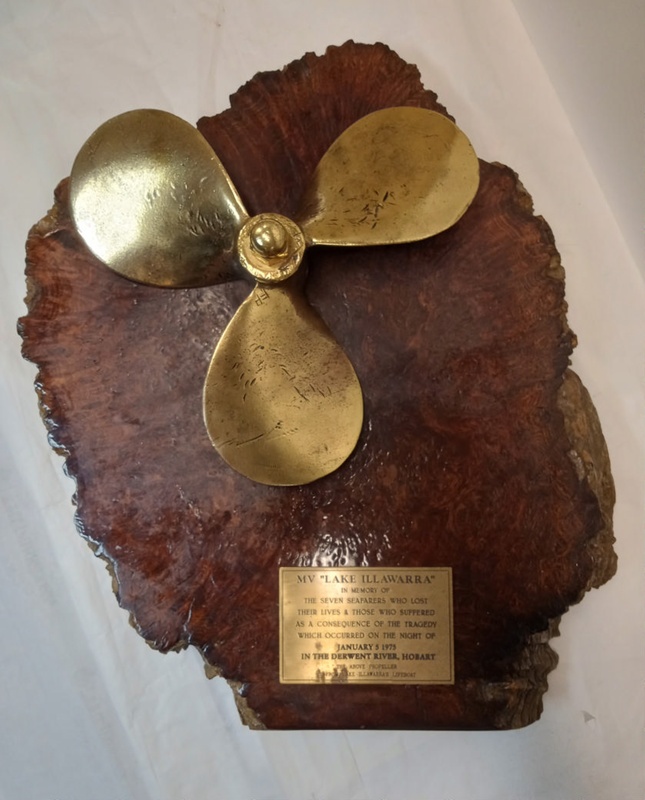 Lake Illawarra memorial plaque with propeller from the Lake Illawarra's ...