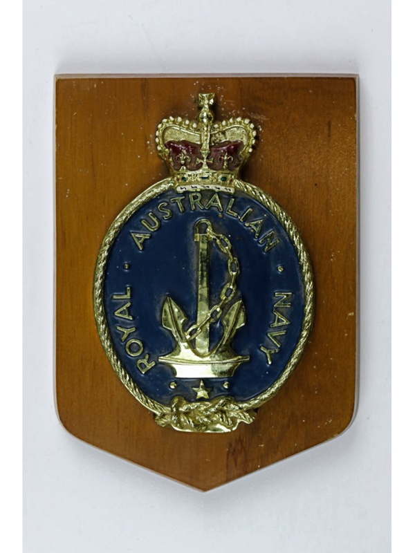 Royal Australian Navy - official badge; A_2022-120 | eHive