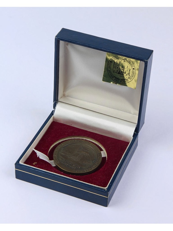 Eliza (schooner) - 150th Anniversary Medallion (1985); A_1990-071 | eHive