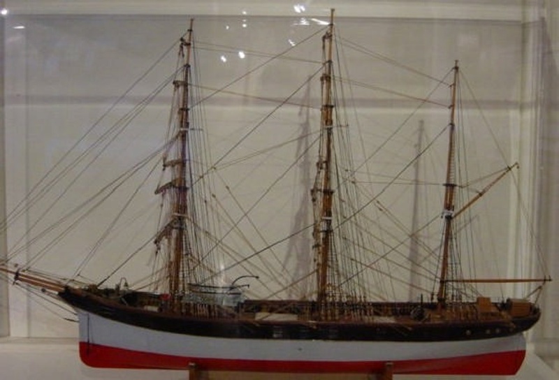 James Craig (barque) - fully rigged hull model; Newitt, EA; A_1990-117 ...