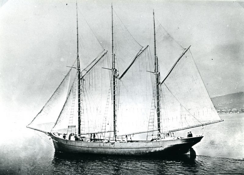 Schooner LEILLATEAH and ketch LIALEETA; Smith, Cyril; P_2015-0591 | eHive