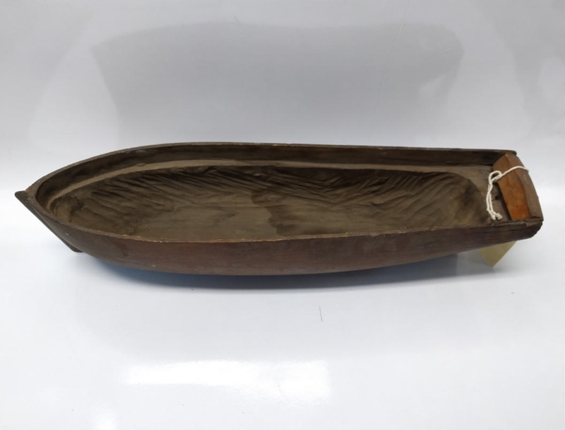 Wooden carved full hull model; A_2008-041 | eHive