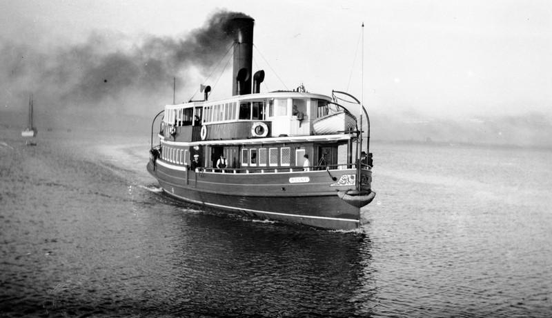 Ferry steamer Rosny; P_2015-0340 | eHive