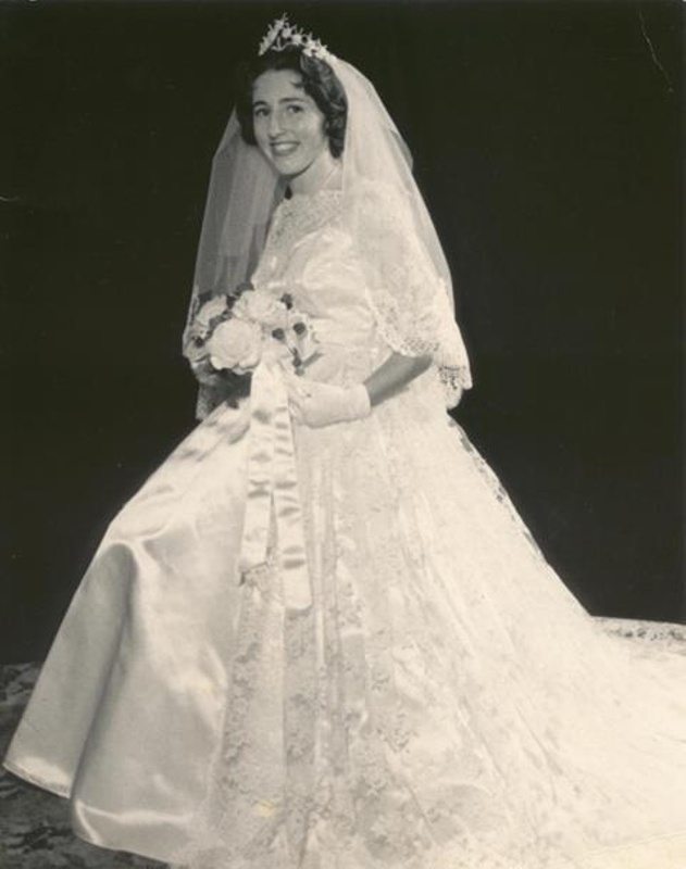 Wedding Dress and Veil, Robyn Medaris, nee Johansson; Jean Hansford ...