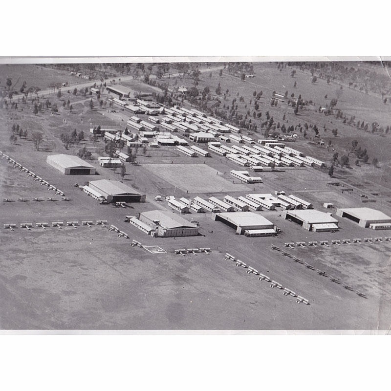 Aerial photograph of 10 Elementary Flying Training School Temora.; Ted ...