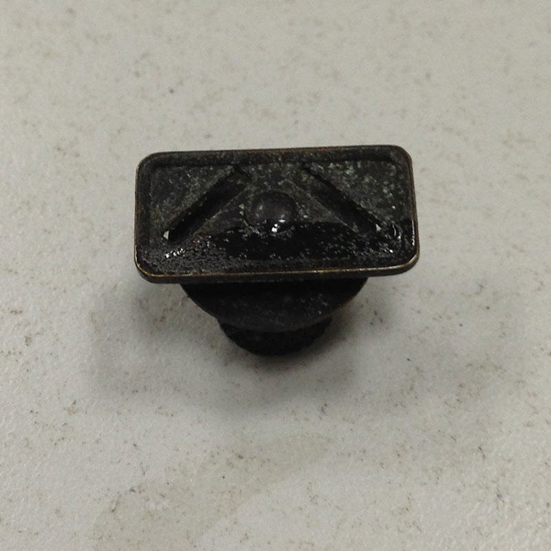 Black metal screw button- Frederick Henry Walker, RAAF 3385; TAM2015 ...