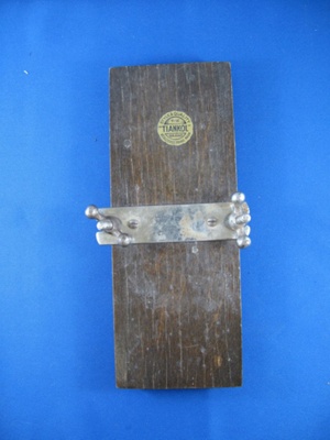 "Tinakol" Tie Press; Tiankol; c.1940; TAM2012.467 | eHive
