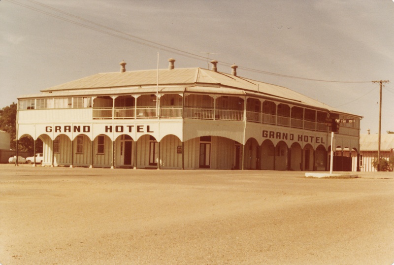 Grand Hotel, Hughenden, 1978; Fleming, Denise; May 1978; 2011-83 | eHive