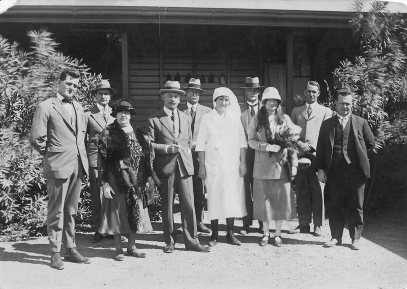 Group photo of the visit to Hughenden Hospital by Governor-General Lord ...