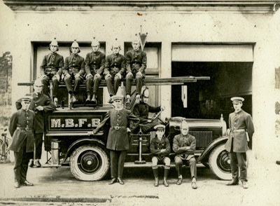 Photograph [Mataura Volunteer Fire Brigade, 1920s]; Cotterell, H.R ...