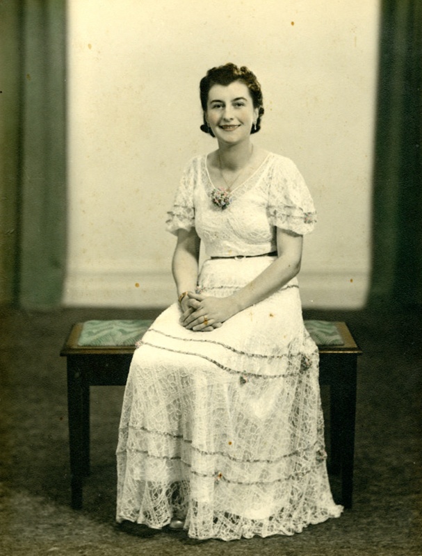 Photograph [Mavis Milne]; Kelly (Gore); 1938-1950; MT2014.47.1 | eHive