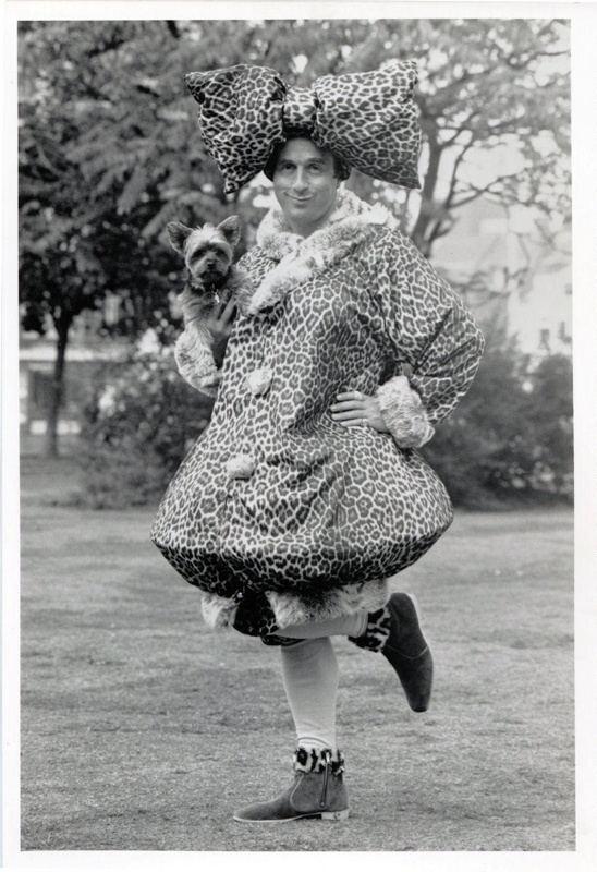 PHOTO PANTO PRESS LAUNCH CHRISTMAS ROBINSON CRUSOE ROGER KITTER; SEP ...