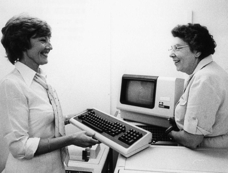 PHOTO FAIRFIELD BOX OFFICE COMPUTER; JUN 1980; 198006FA | eHive