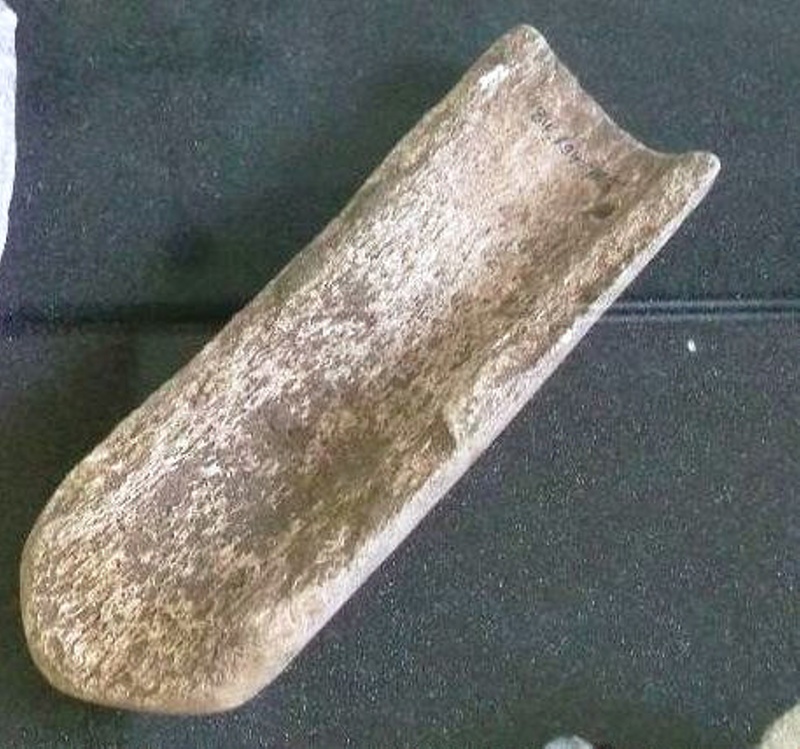 antler scoop; Neolithic; England, Oxfordshire, Abingdon-on-Thames ...
