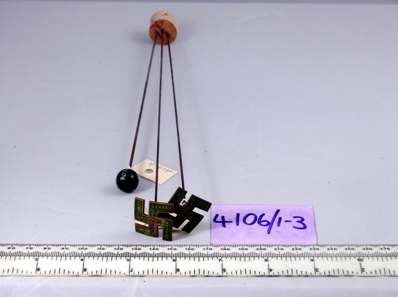 Swastika hat pin; 1890-1920; 4106/2 | eHive
