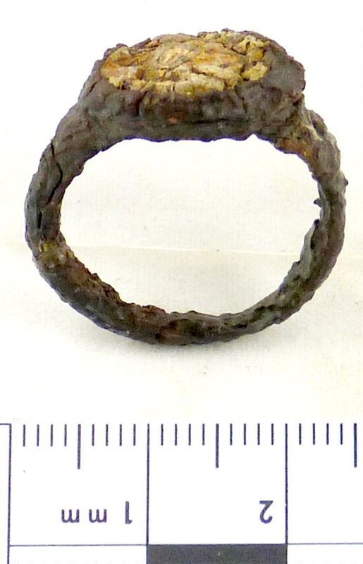 Roman iron finger ring; AD 43-411; 1987.14.939 | eHive