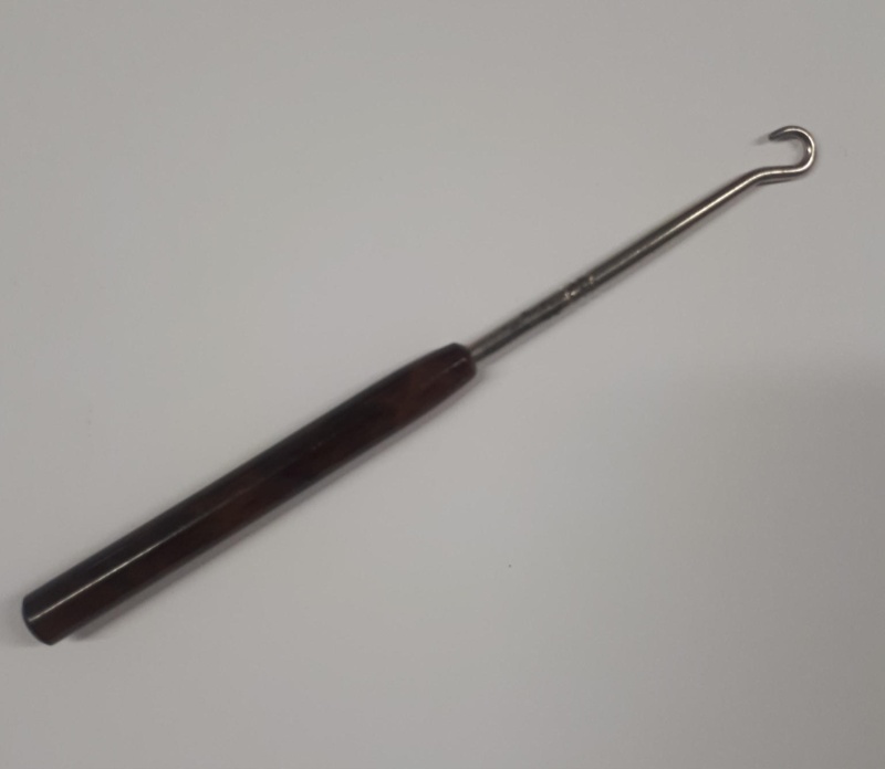 Button hook; 2019.23.10 | eHive