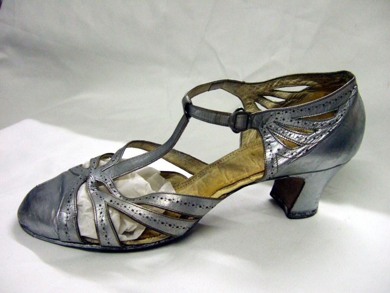 Shoe; 1938; 8083 | eHive