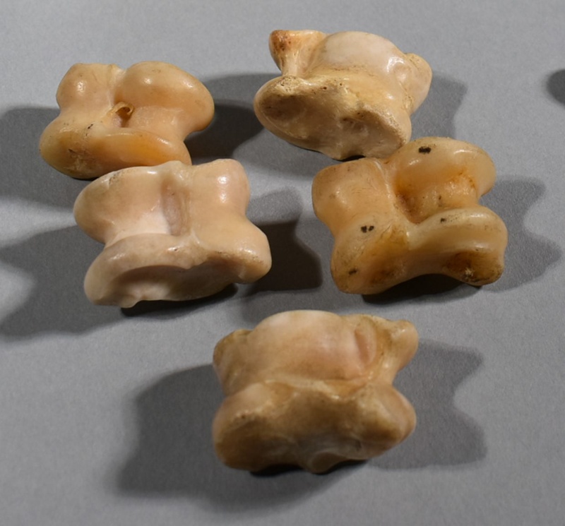 Set of knucklebones; 2022.1.219 | eHive