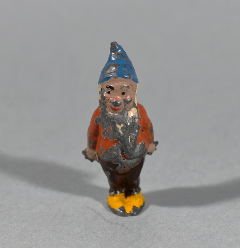 Bashful Figure; Britains; 1939; 2016.15.37 | eHive