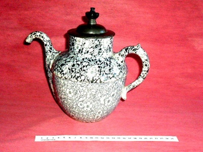 Teapot - Doulton - Self Pouring - Blue / White - Burslem; Doulton; 1886 ...